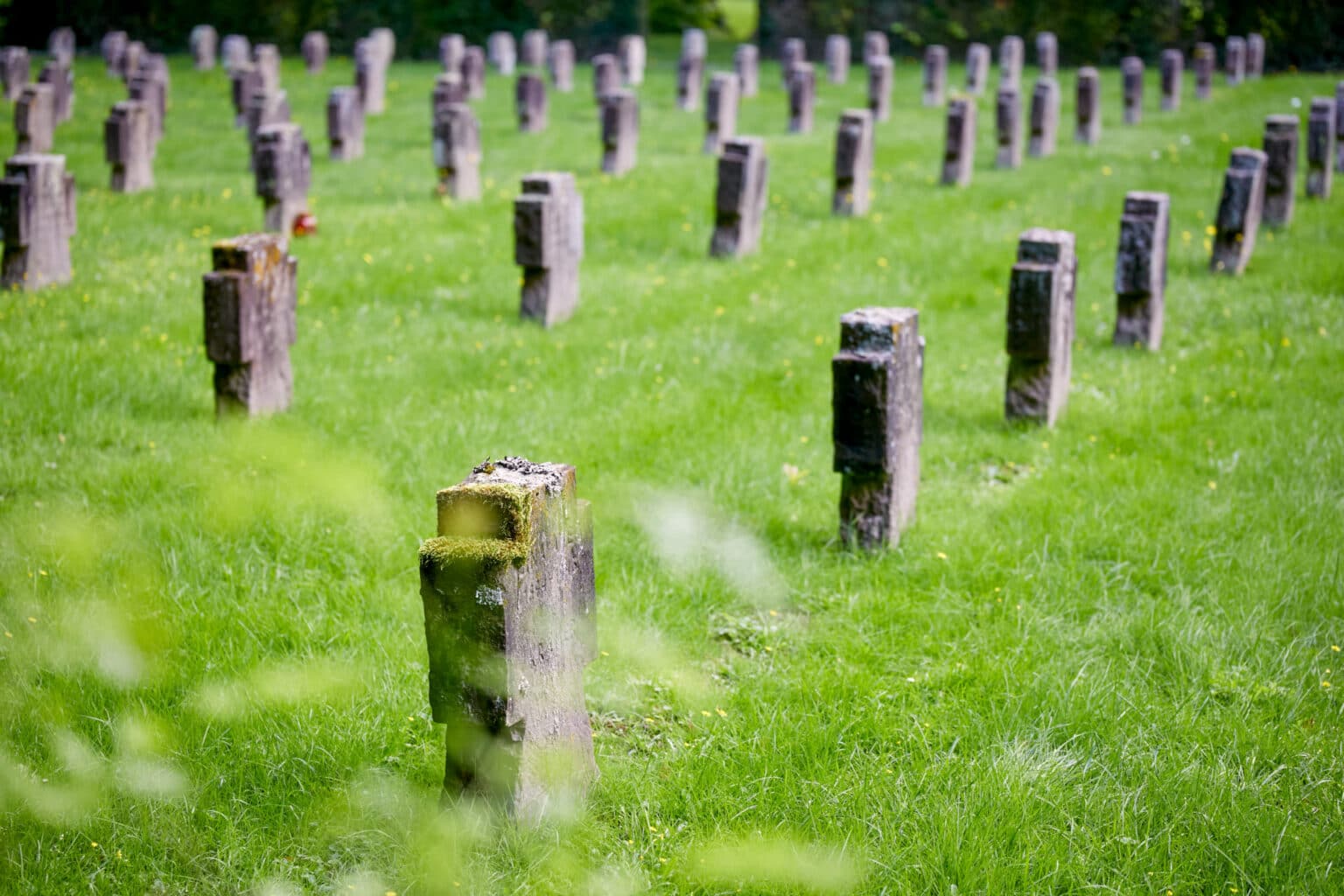 A Tour of the World’s 10 Most Famous Cemeteries – PBSGEO